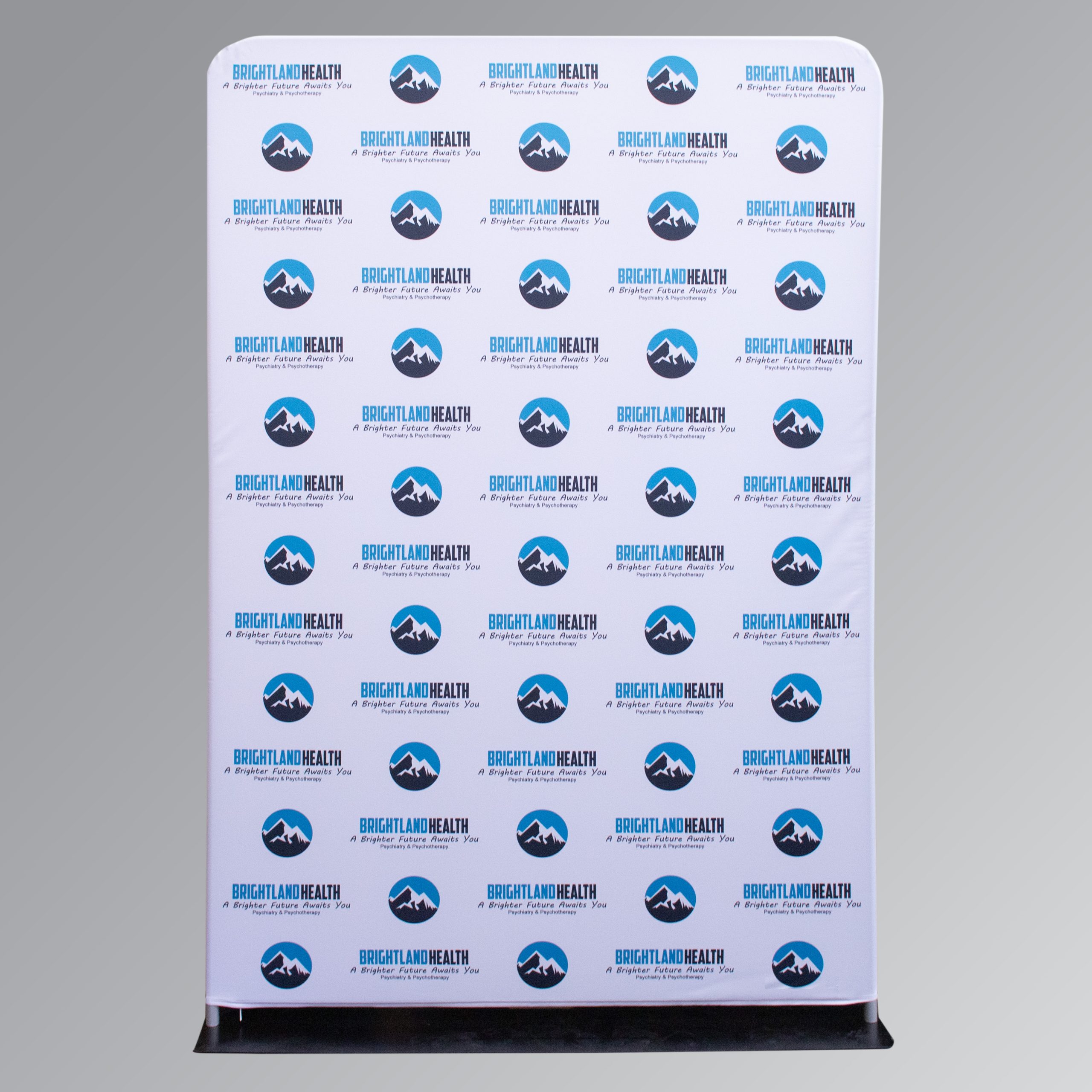 5'x8' Tube Display - StepRepeat.com