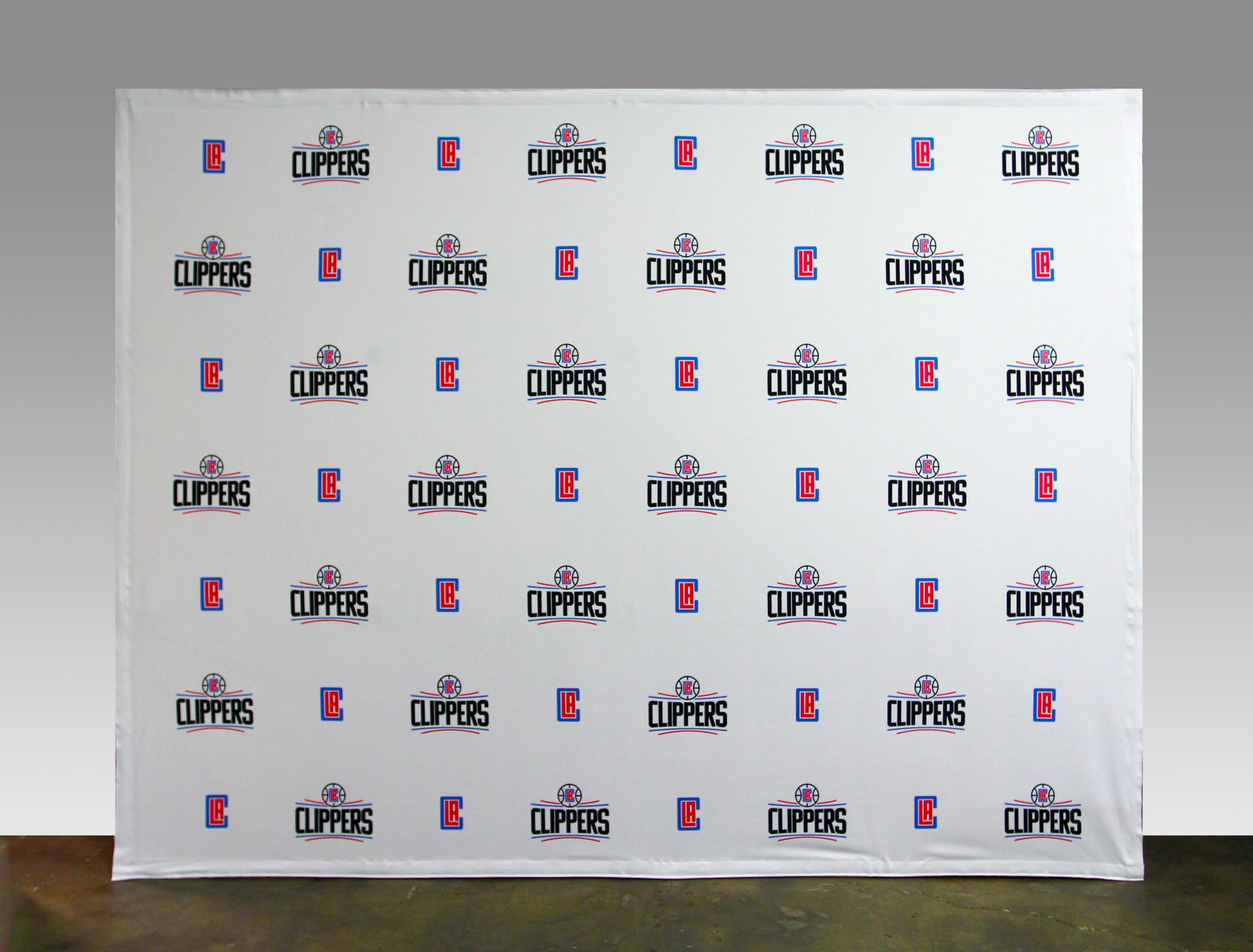 12x8 Hop Up - StepRepeat.com